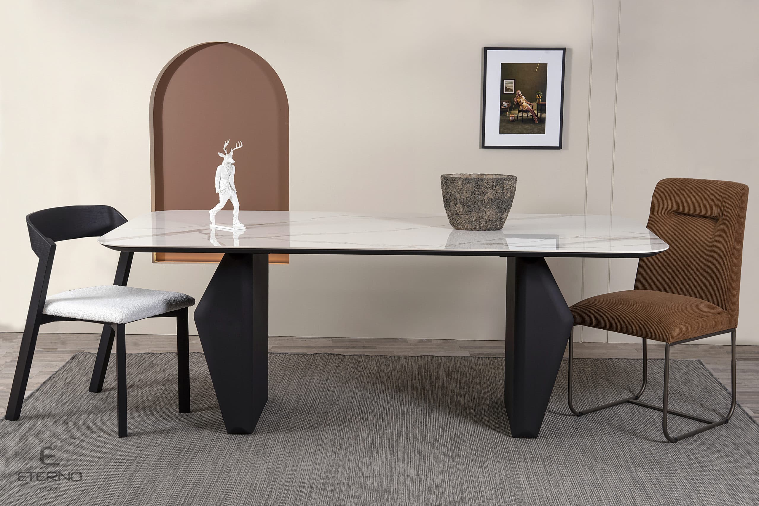 Desire table | RESAIKOS