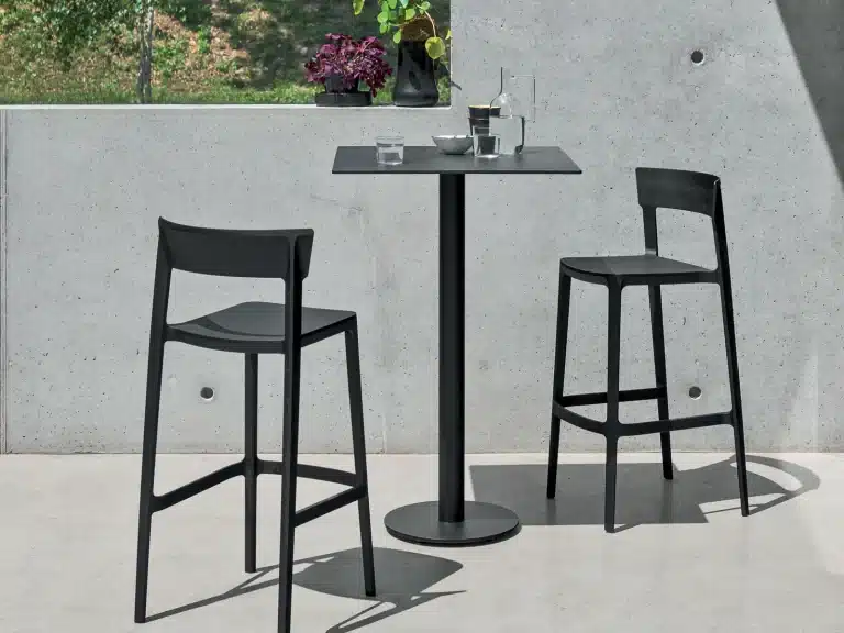 SKIN barsstool | RESAIKOS